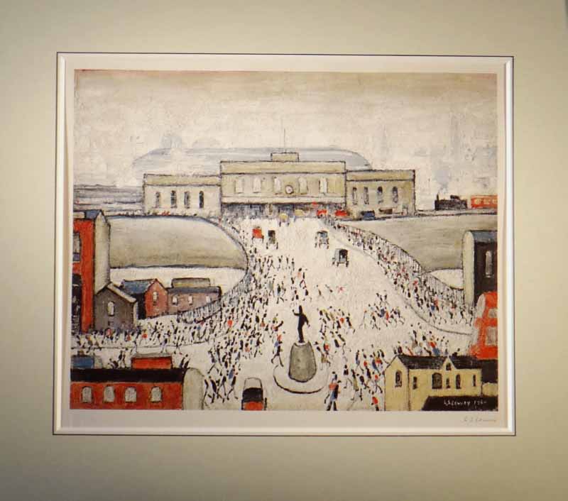 Lowry station approach